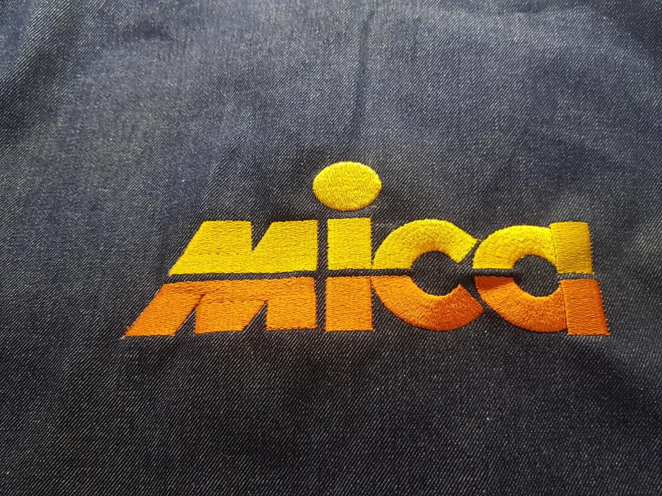 Logotipo De Hardware De Mica